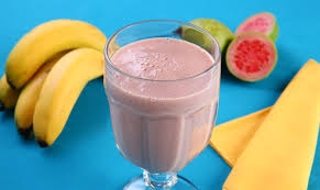Receita de Vitamina de banana com goiaba - Ana Maria Brogui