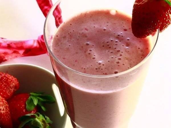 Receita de Milkshake de Morango - Ana Maria Brogui