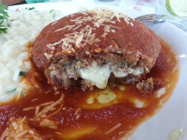 Receita de Porpeta de bacon recheada com mussarela - Ana Maria Brogui